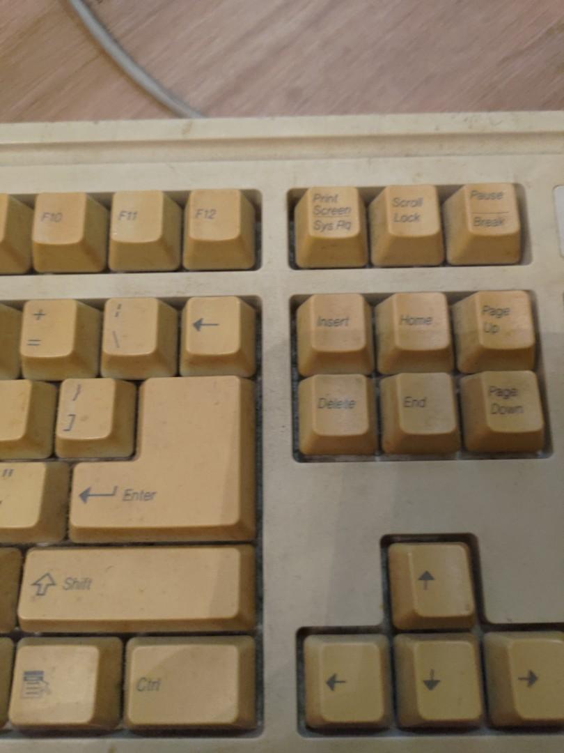 Vintage old Keyboard (Not sure if working), Computers & Tech, Parts ...