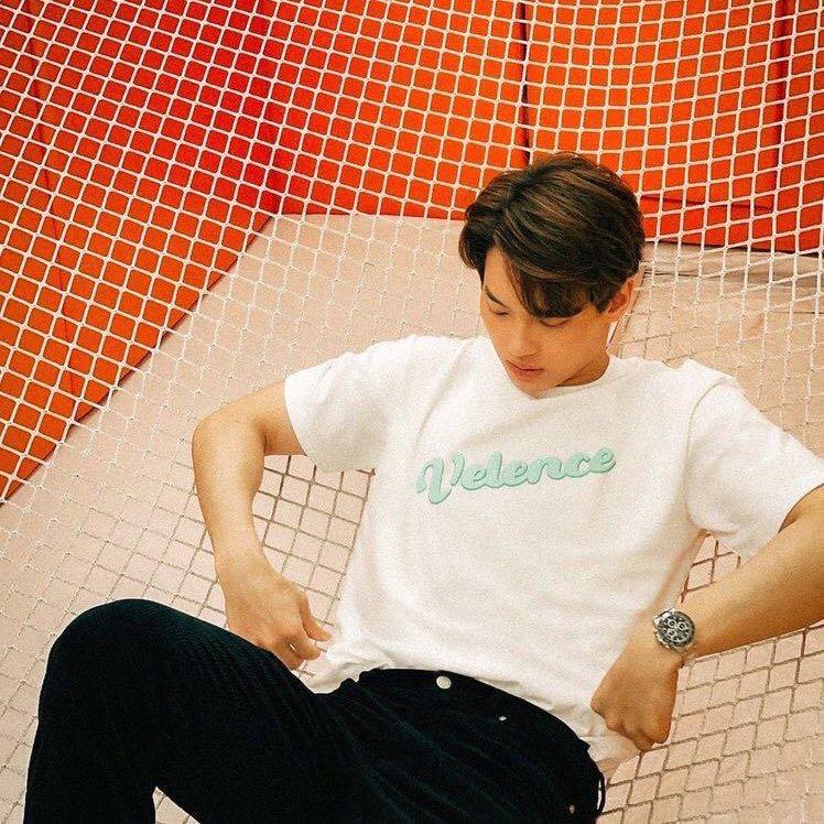 Win Metawin Velence Shirt Vivid, Men's Fashion, Tops & Sets, Tshirts ...