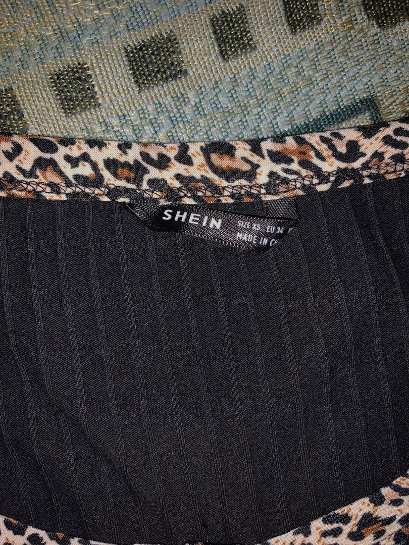 Y2K Rib Knot Top, Women's Fashion, Tops, Others Tops on Carousell