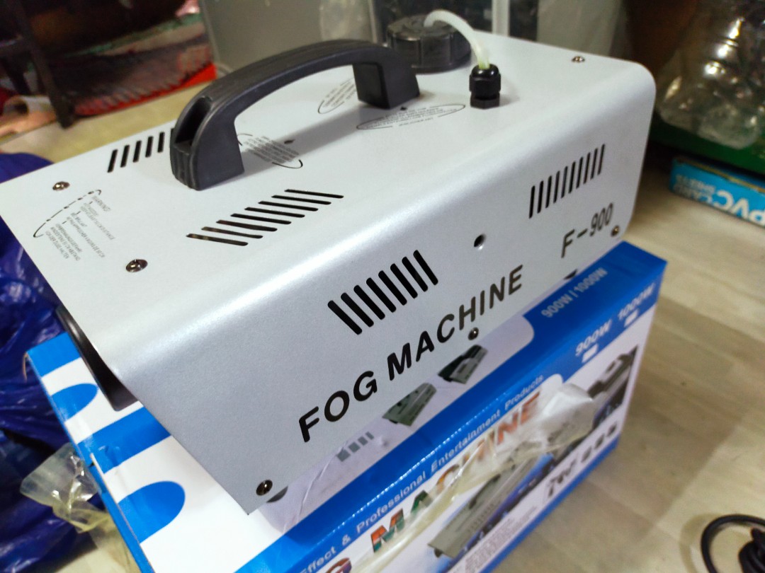 FOG MACHINE 900W, Hobbies & Toys, Stationary & Craft, Occasions & Party ...