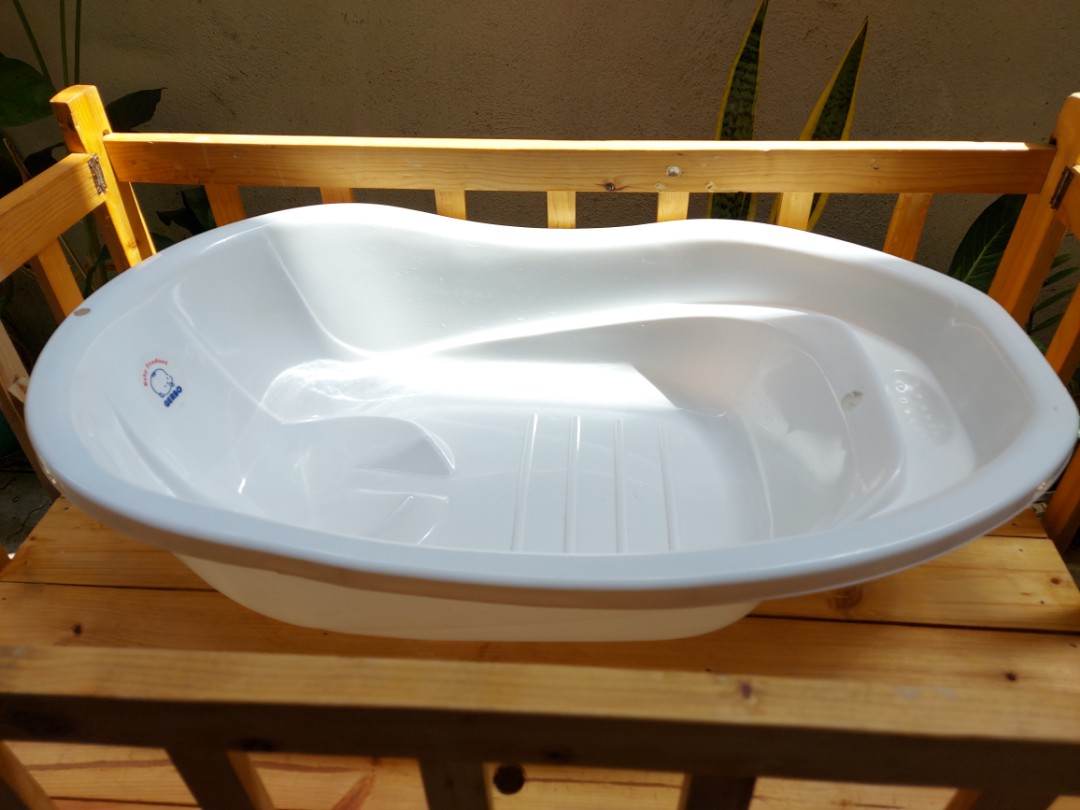 GERBO BABY BATH TUB, Babies & Kids, Bathing & Changing, Bathtub & Bath ...