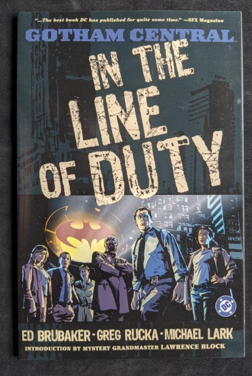 Gotham Central: In The Line of Duty TPB (2004), Hobbies & Toys, Books ...