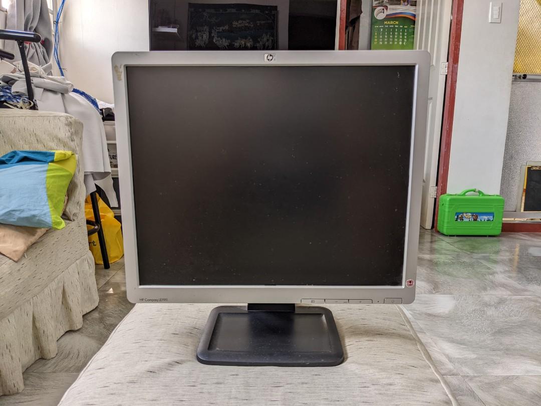 HP LE1911 19- inch 4:3 1280x1024 Monitor, Computers & Tech, Parts ...