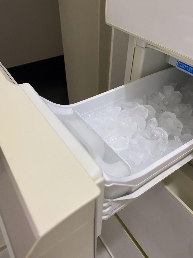 Japanese Panasonic refrigerator (automatic ice cube maker) - working ...