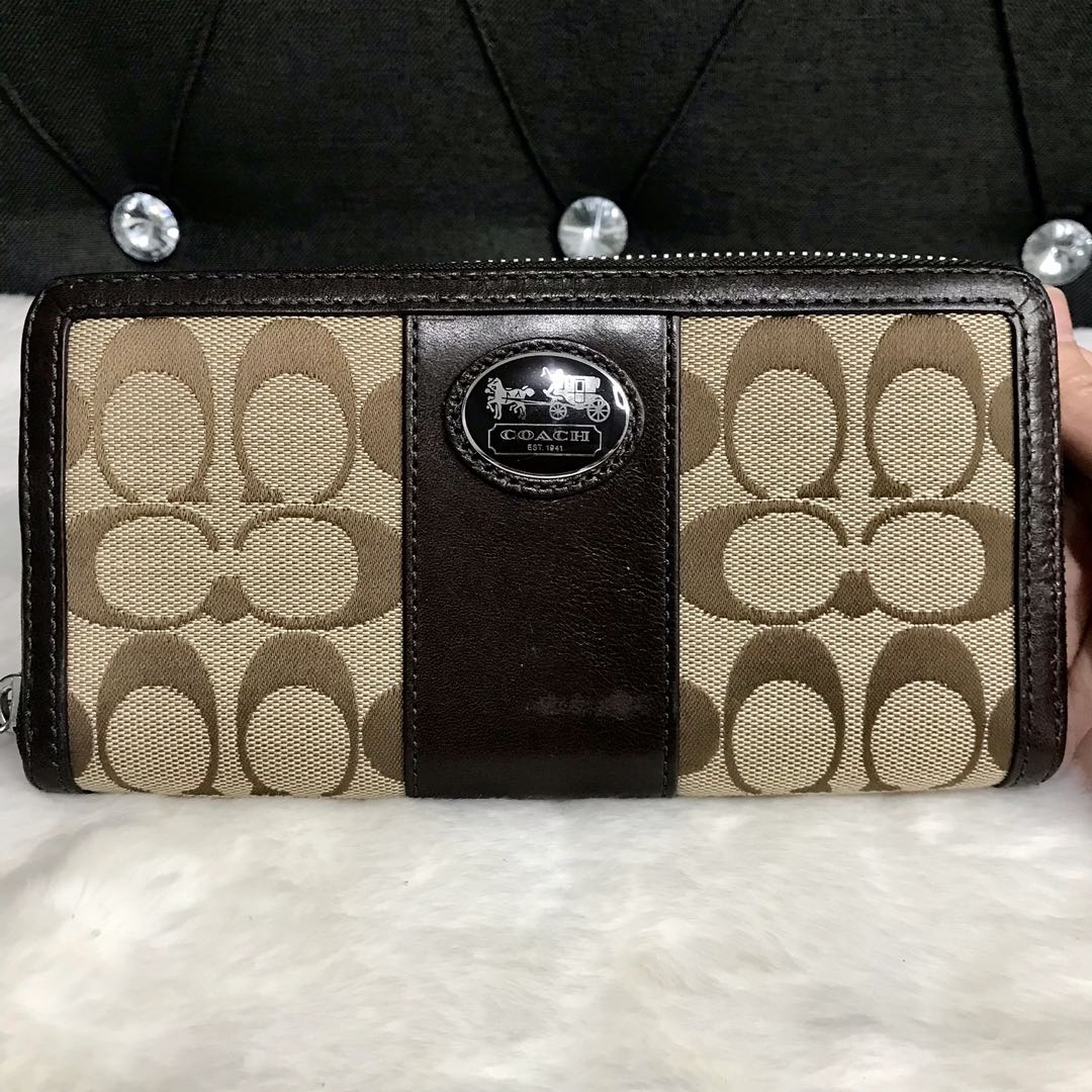 Original Coach Long Wallet, Luxury, Bags & Wallets on Carousell