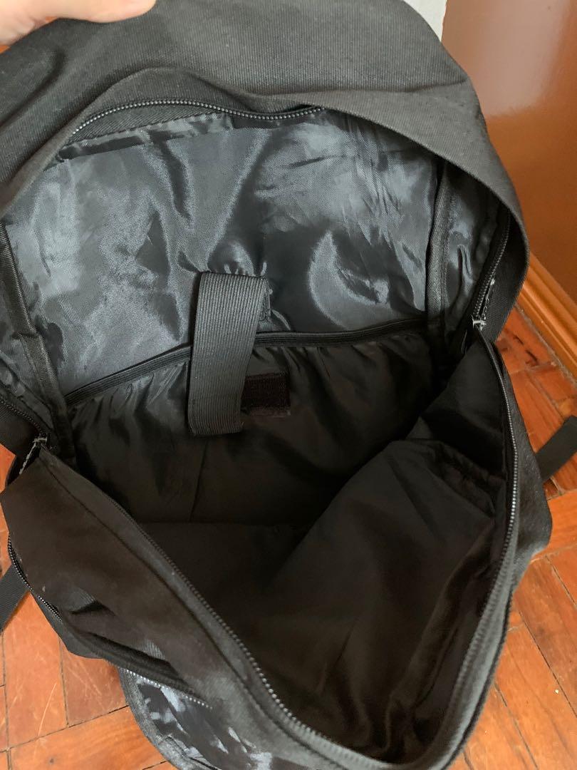 Plain black backpack, Men's Fashion, Bags, Backpacks on Carousell