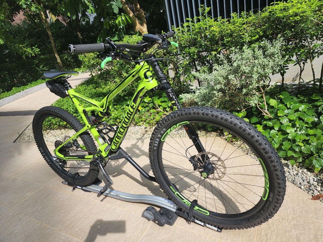 Thule Proride 591 Bike Roof Rack, Car Accessories, Accessories on Carousell