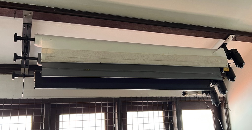 Used Motorised Backdrop System with Remote Control, Photography ...