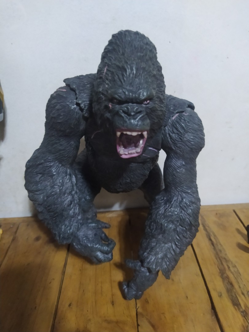 15 inches king kong, Hobbies & Toys, Toys & Games on Carousell