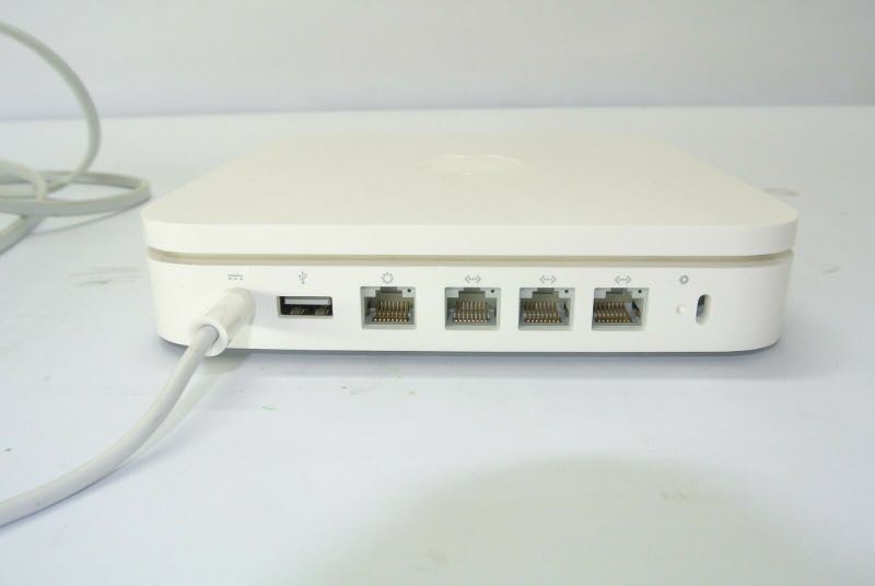 Apple Airport Extreme (5th generation) wireless router, Computers ...