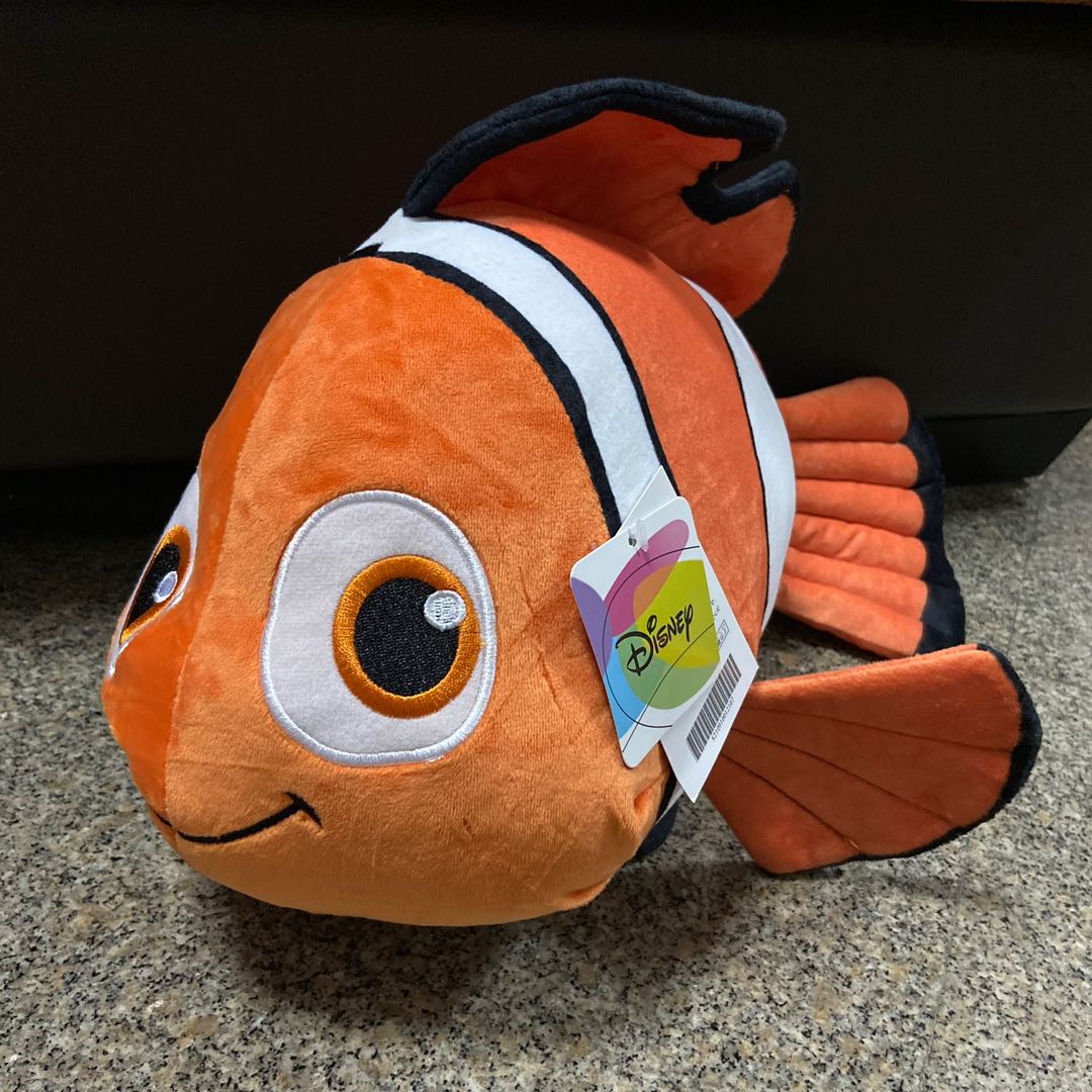 Finding nemo plush toy, Hobbies & Toys, Toys & Games on Carousell