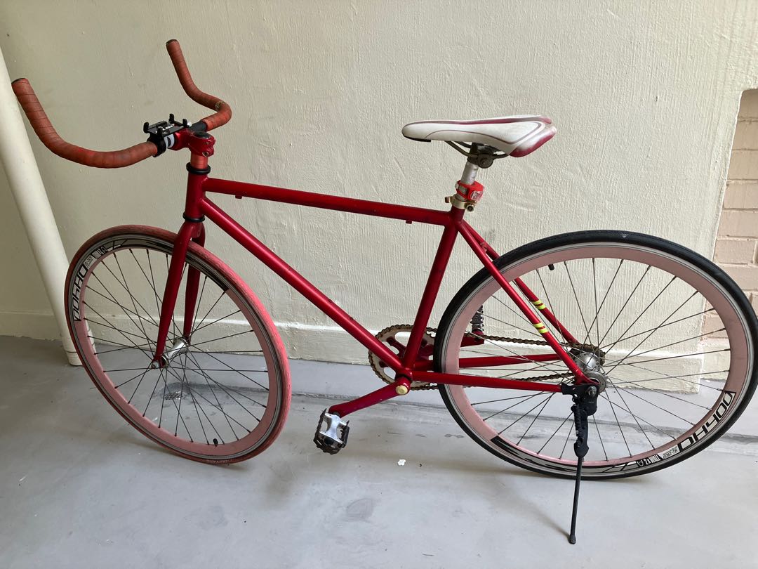 26” Fixie bike, Sports Equipment, Bicycles & Parts, Bicycles on Carousell
