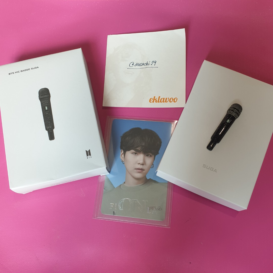 HYBE Insight SUGA Mic Badge, Hobbies & Toys, Memorabilia & Collectibles ...