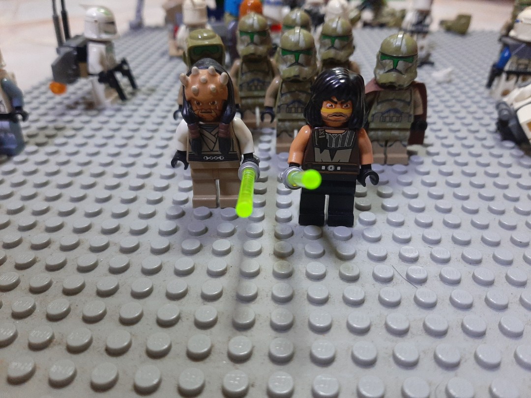 Rare Lego Vintage Jedi Eeth Koth and Quinlan Vos, Hobbies & Toys, Toys ...
