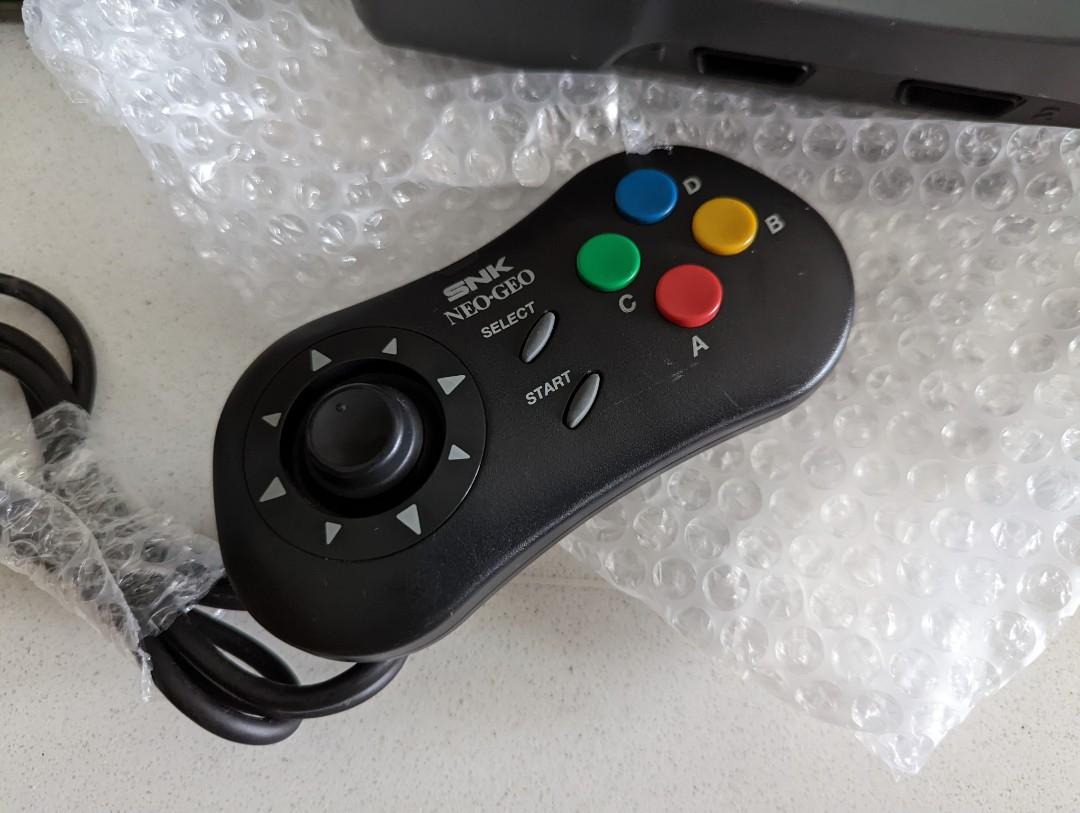 Neo geo CDZ turns on but don't read disc with 3 controller tested ...