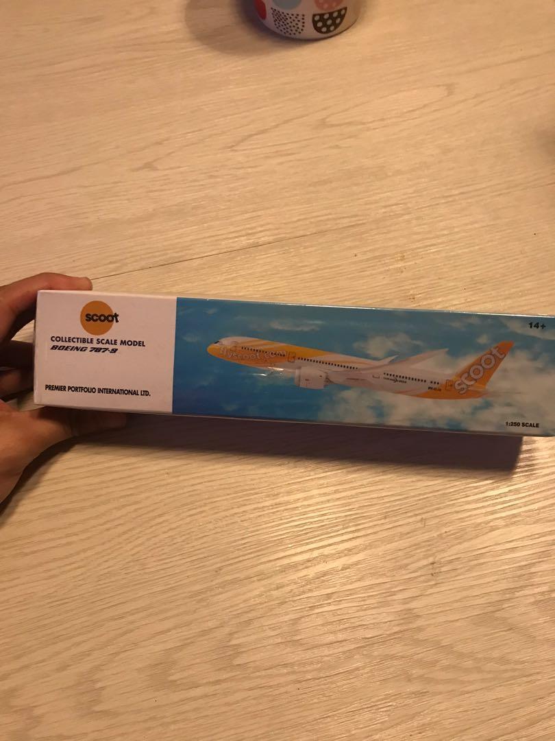 Original merchandise: Scoot Airlines Boeing 787-9 aircraft model 1:250 ...