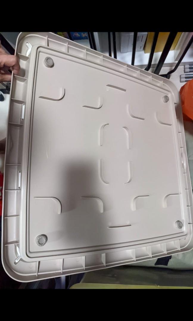 Pee tray + toilet training spray + pee pads bundle, Pet Supplies, Homes ...