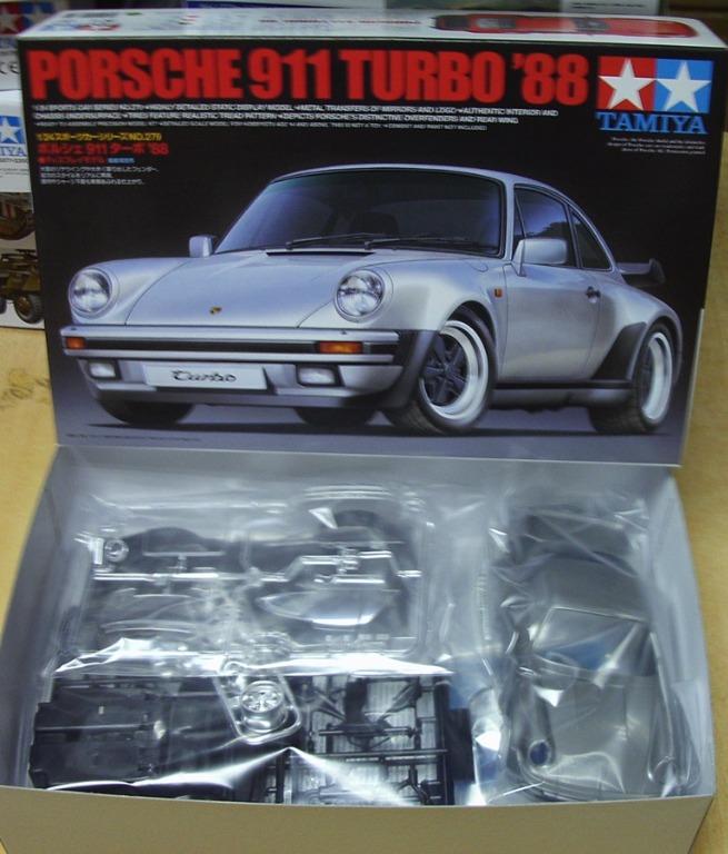 Porsche 911 Turbo 1988 TAMIYA 1/24 model kit 24279, 興趣及遊戲, 玩具 & 遊戲類 ...