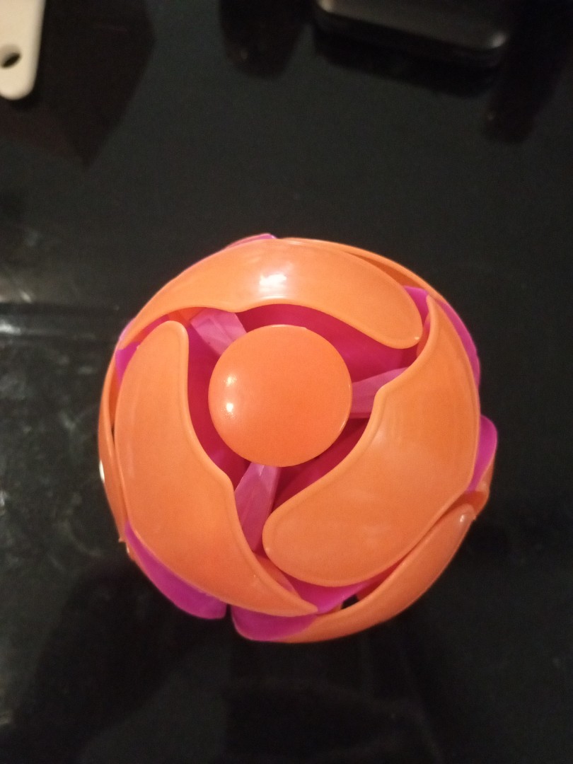 Switch Pitch Ball, Hobbies & Toys, Toys & Games on Carousell