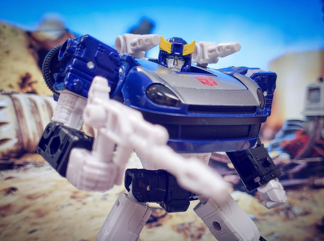 Transformers Buzzworthy Autobot Silverstreak Diaclone Bluestreak ...