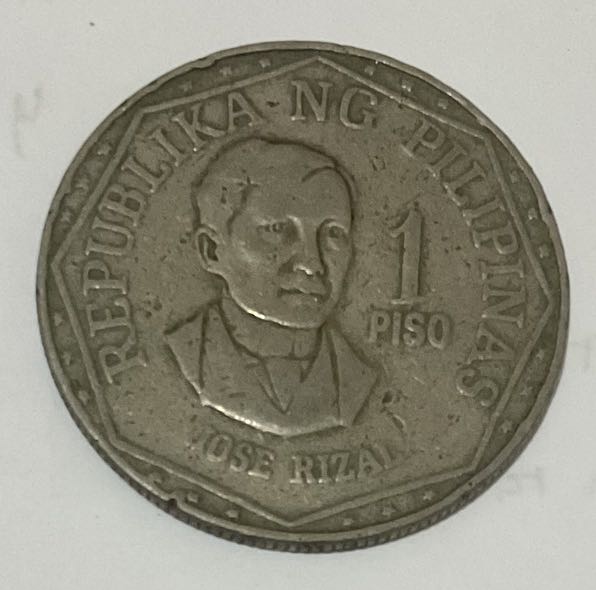 1989 Piso Coin (Big), Hobbies & Toys, Memorabilia & Collectibles ...