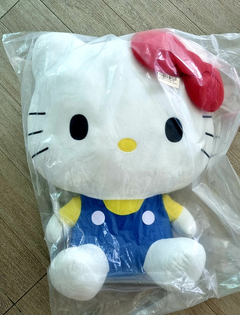 55cm Hello Kitty, Hobbies & Toys, Toys & Games on Carousell