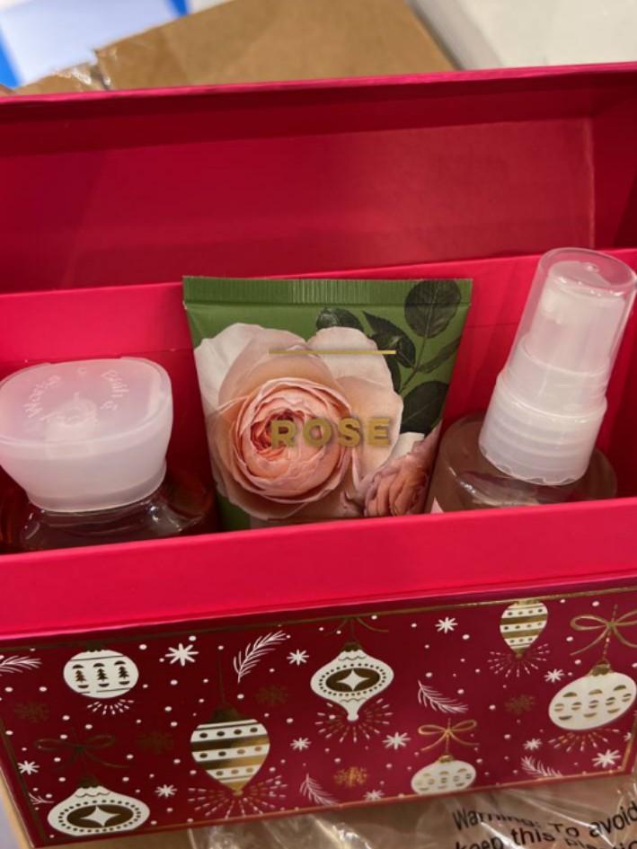 AUTHENTIC BBW GIFT SET AIDILFITRI, Beauty & Personal Care, Bath & Body ...