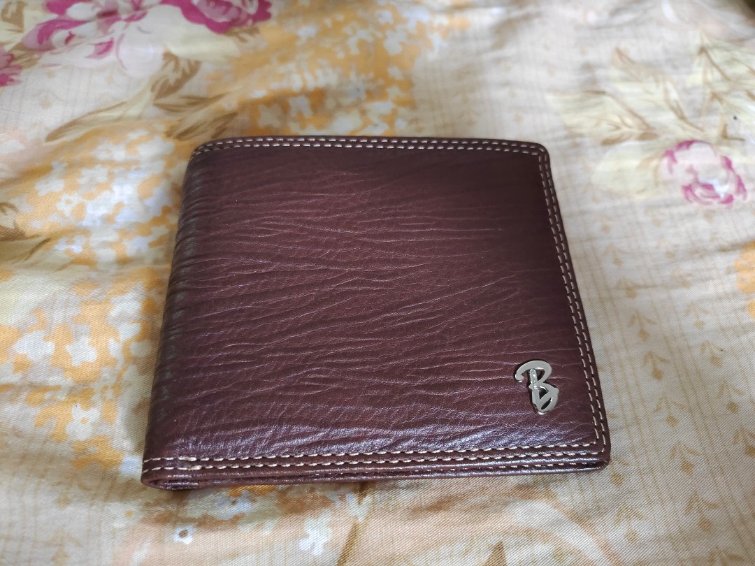 Bonia Leather Wallet, Men's Fashion, Watches & Accessories, Wallets ...