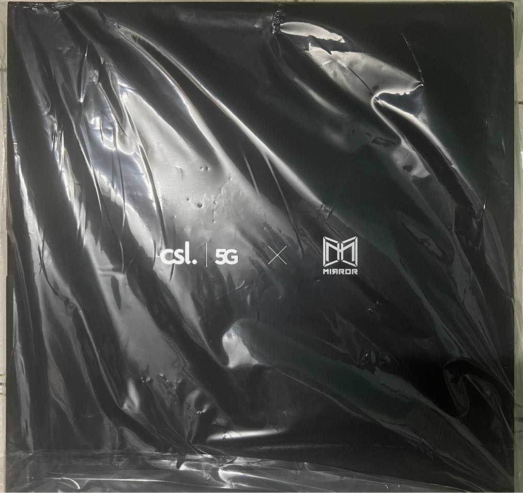 CSL Mirror 珍藏冊, 興趣及遊戲, 收藏品及紀念品, 明星周邊 - Carousell