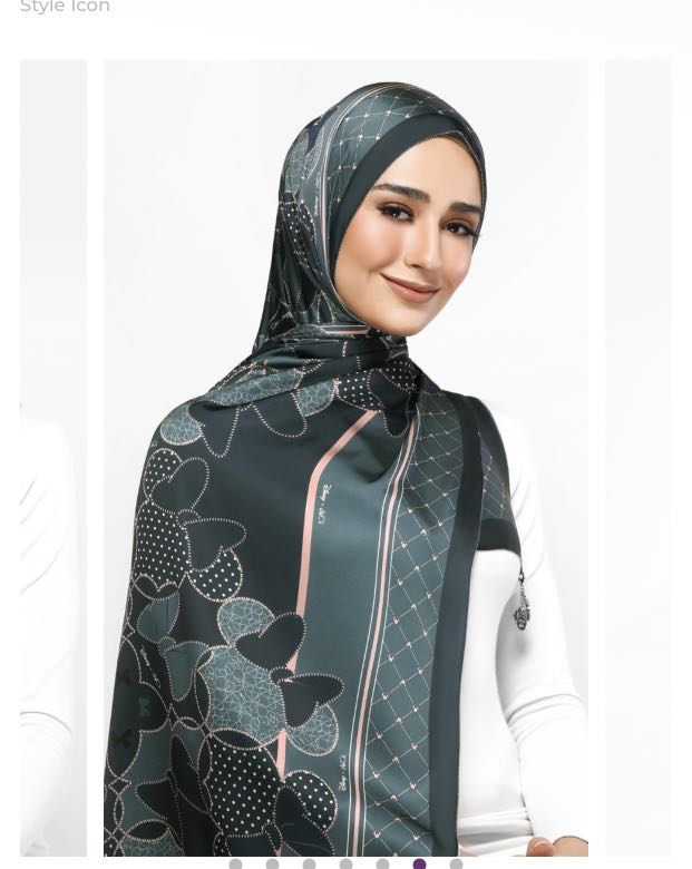 Duck minnie mouse, Women's Fashion, Muslimah Fashion, Hijabs on Carousell