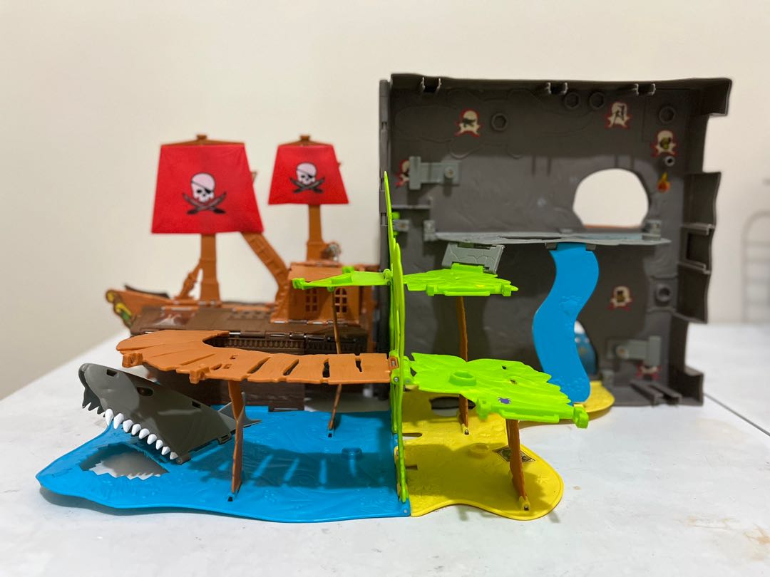 Matchbox pirate, Hobbies & Toys, Toys & Games on Carousell