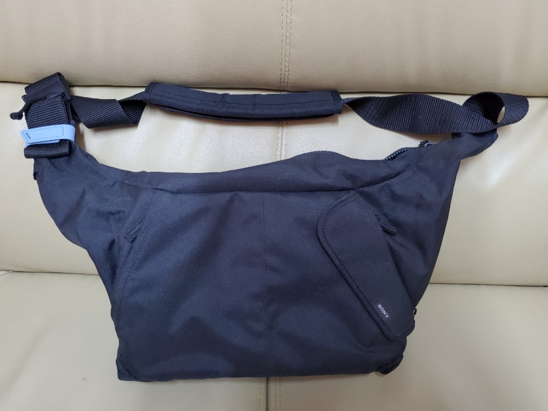SONY LCS-SB1/BC (95% New), 攝影器材, 攝影配件, 相機袋 - Carousell
