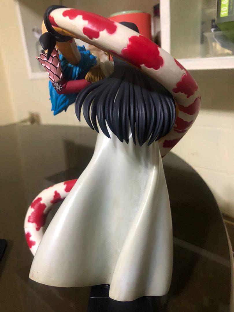 SQ Boa Hancock with Salome Banpresto, Hobbies & Toys, Toys & Games on ...