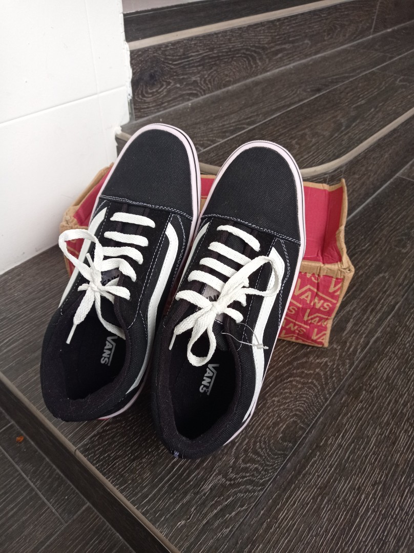 VANZ, Men's Fashion, Footwear, Sneakers on Carousell