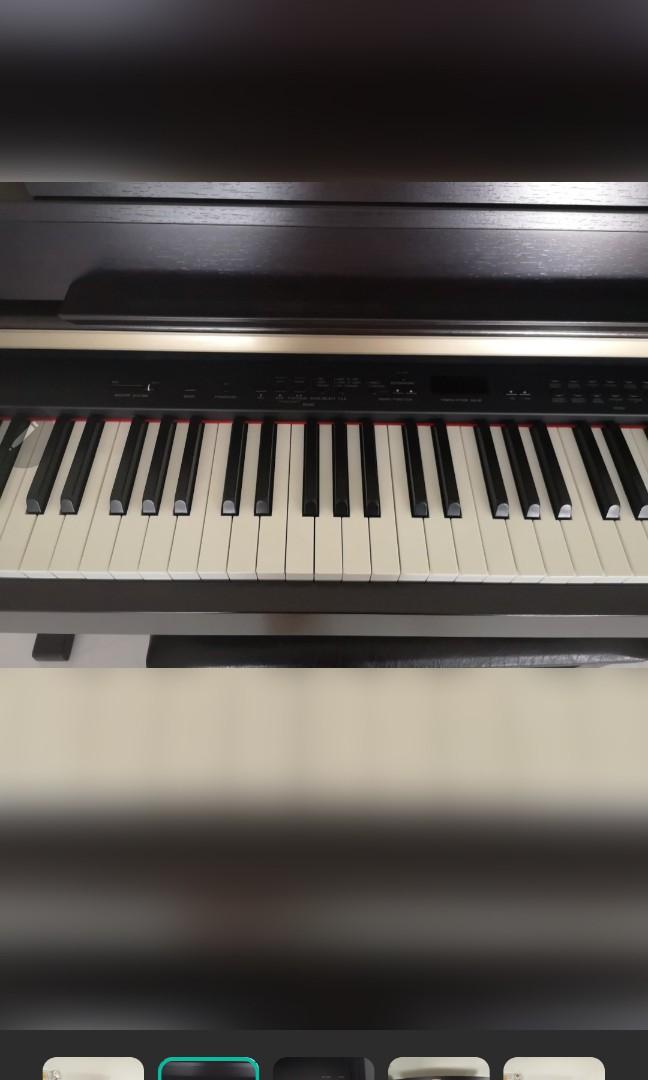 Yamaha Clavinova Piano CLP-330, Hobbies & Toys, Music & Media, Musical Instruments on Carousell