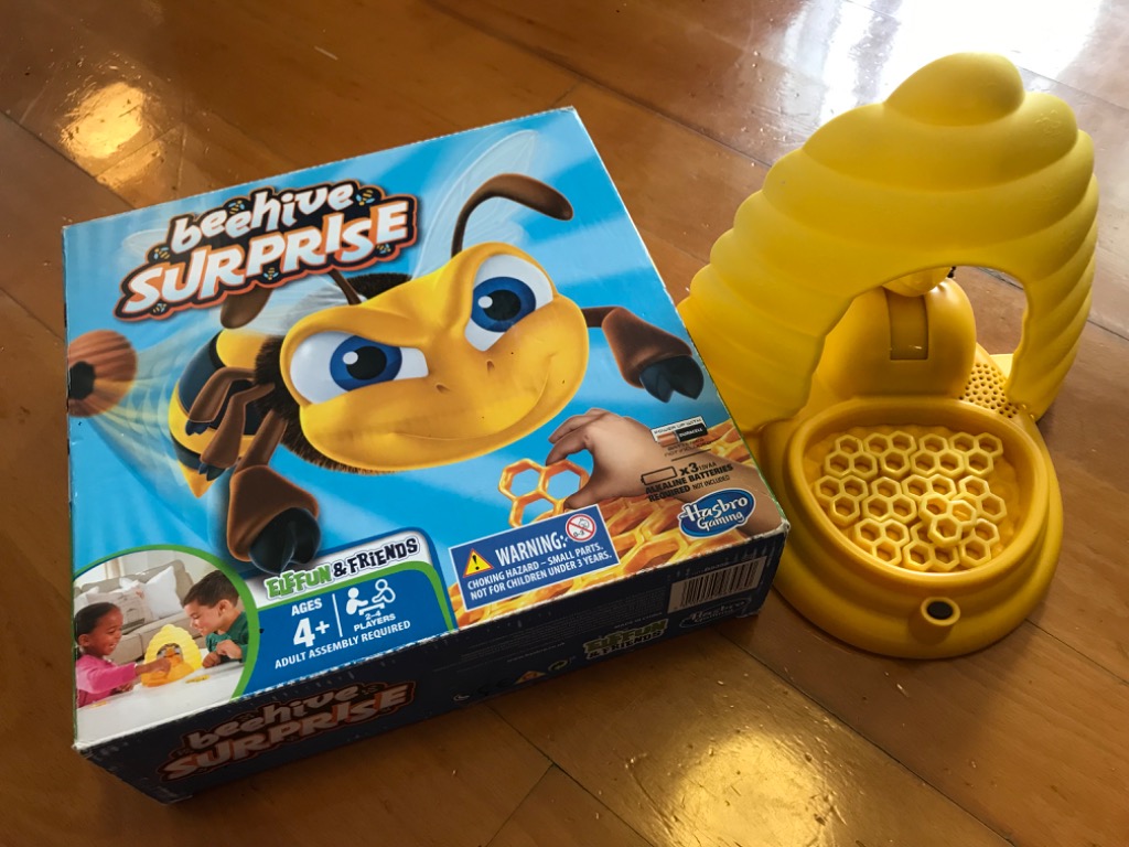 Beehive Surprise Game, 興趣及遊戲, 玩具 & 遊戲類 - Carousell