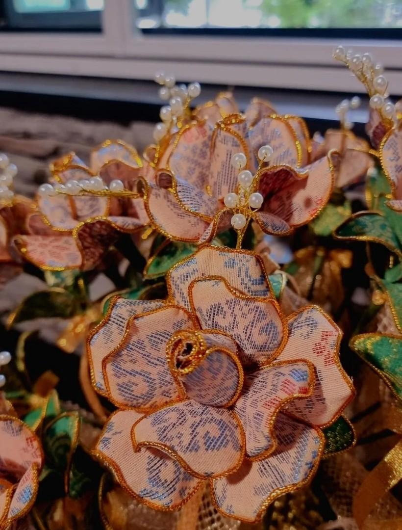 Berkat Bunga Telur Songket, Everything Else on Carousell