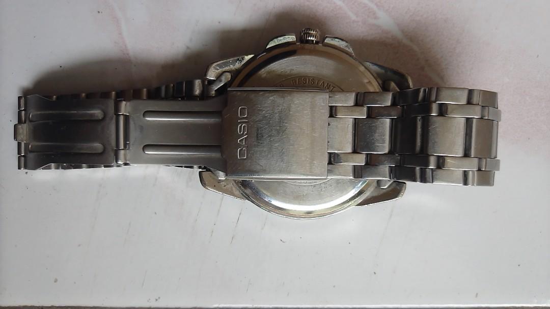 Casio jadul, Fesyen Pria, Jam Tangan di Carousell