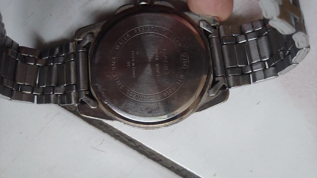 Casio jadul, Fesyen Pria, Jam Tangan di Carousell