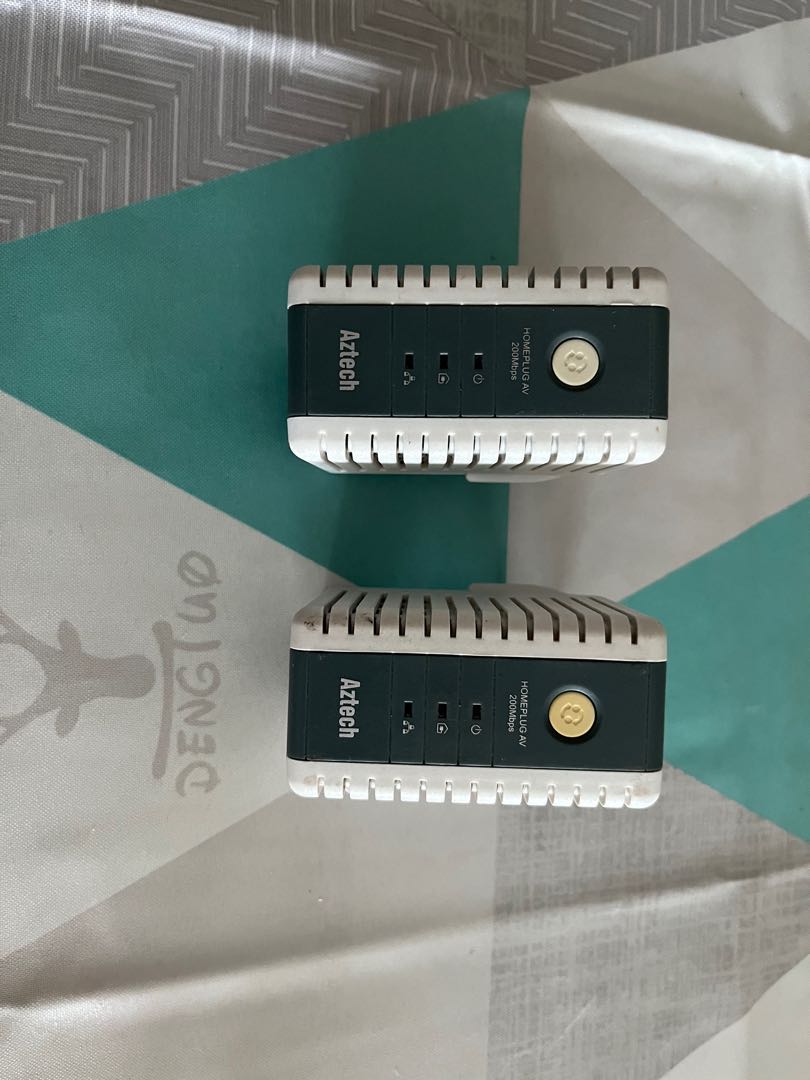 HOMEPLUG AV 200MHz from AZTECH model HL 109E, 電腦＆科技, 電腦周邊及配件, Wifi及上網相關 ...