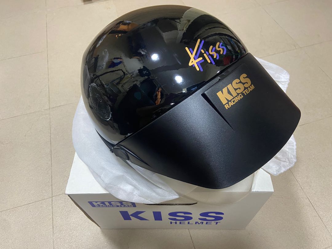 Kiss Helmet, Motorcycles, Motorcycle Apparel on Carousell