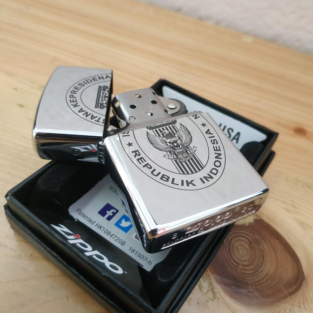 Korek api Zippo istana presiden, Antik, Lainnya di Carousell