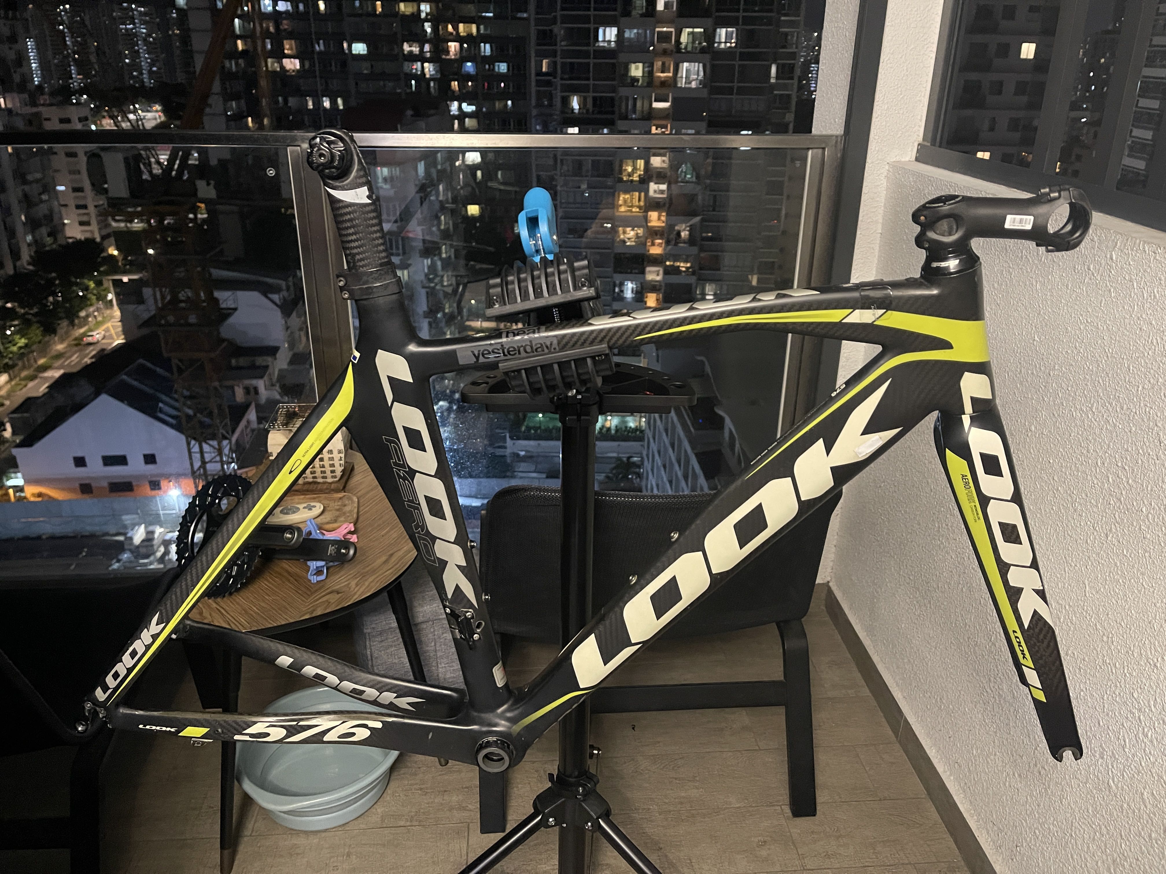 Look 576 carbon aero frame only, Sports Equipment, Bicycles & Parts ...