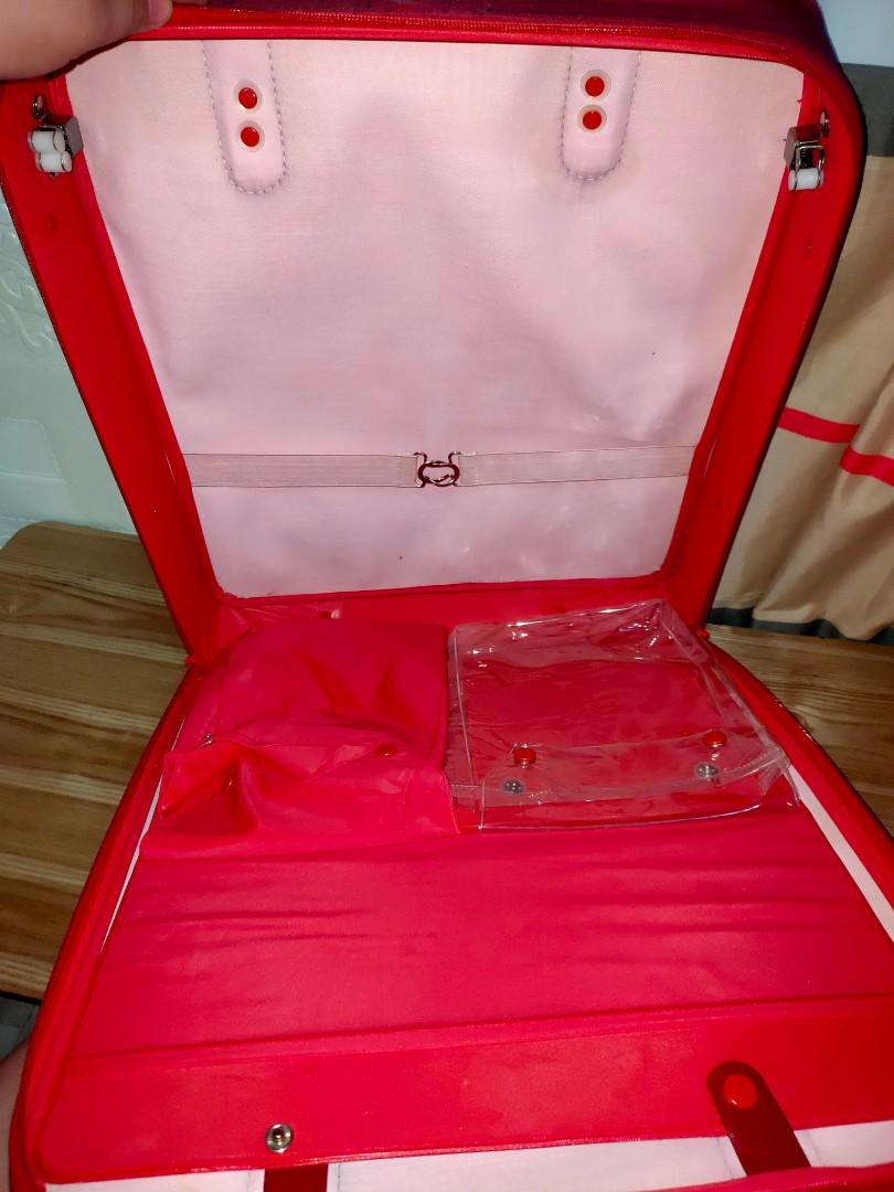 Luggage without wheels/Travelling bag, Women's Fashion, Bags & Wallets ...