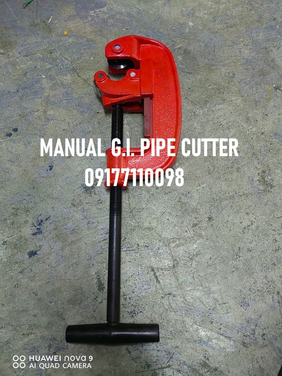 Manual G.I. Pipe Cutter, Commercial & Industrial, Construction Tools ...