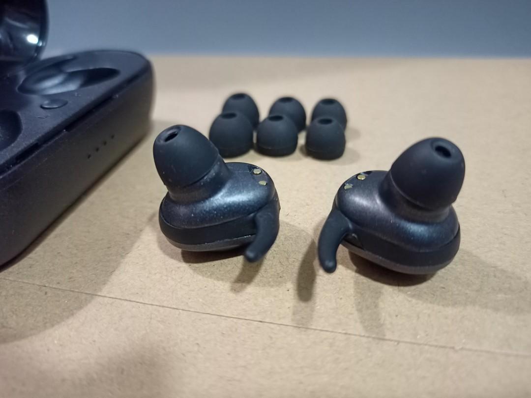 Maxell Mini Duo TWS sports earphones, Audio, Earphones on Carousell