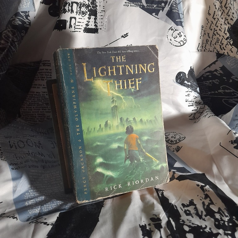 PERCY JACKSON AND THE OLYMPIANS: THE LIGHTNING THIEF (BOOK 1) BY RICK ...