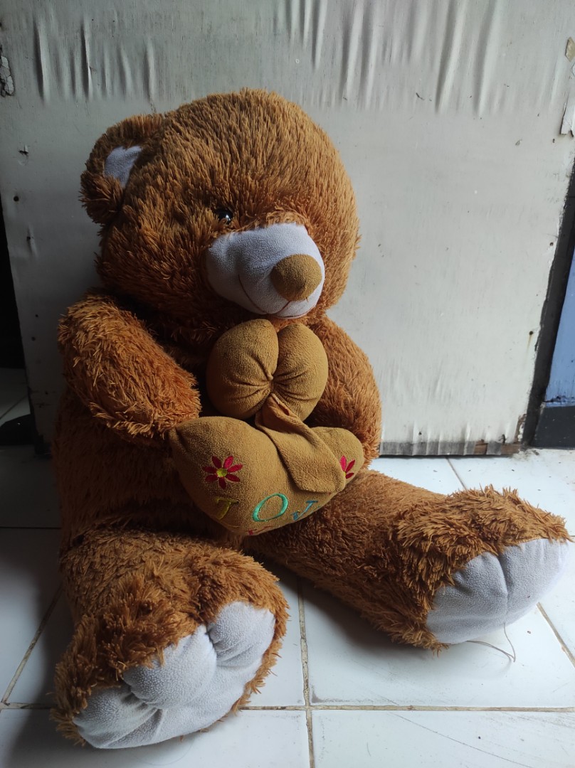 Teddy bear besar, Toys & Collectibles, Lainnya di Carousell