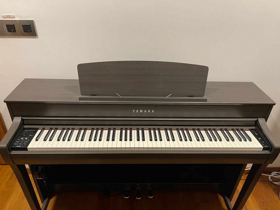 Yamaha Clavinova CLP 745, Hobbies & Toys, Music & Media, Musical ...