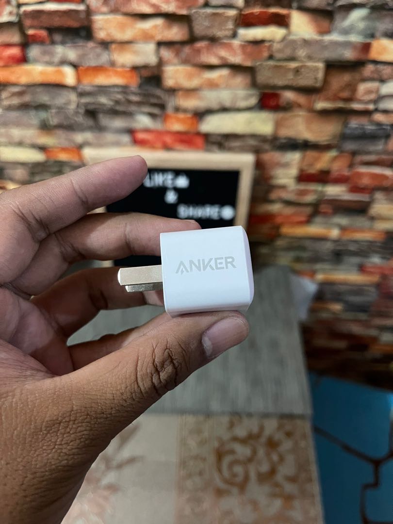 Anker 20 watts adapter, Mobile Phones & Gadgets, Mobile & Gadget ...